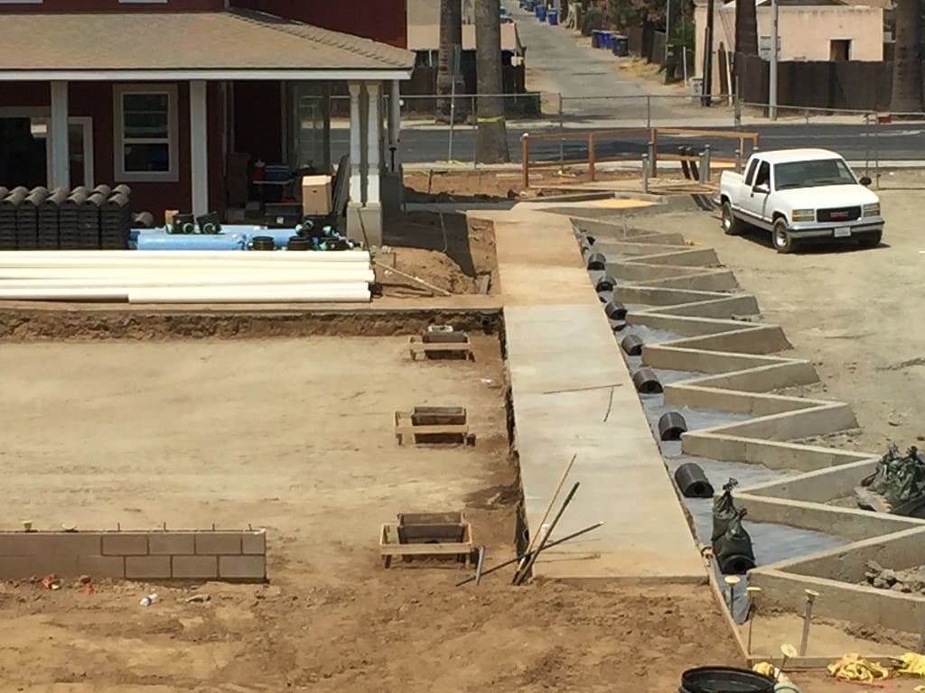 Lindsay EPIC and liner installed in drain intercept triangles day 3 ...